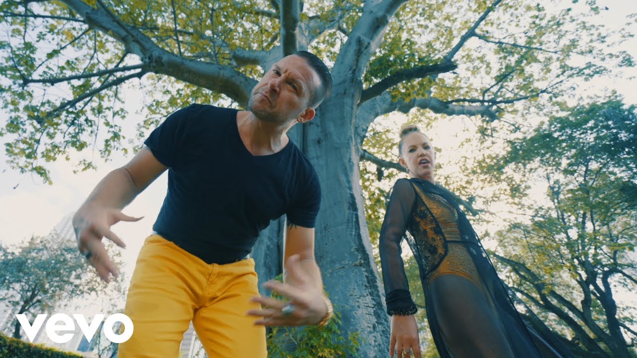 Kahra - Honeybee (Official Video) ft. Bryant August - YouTube