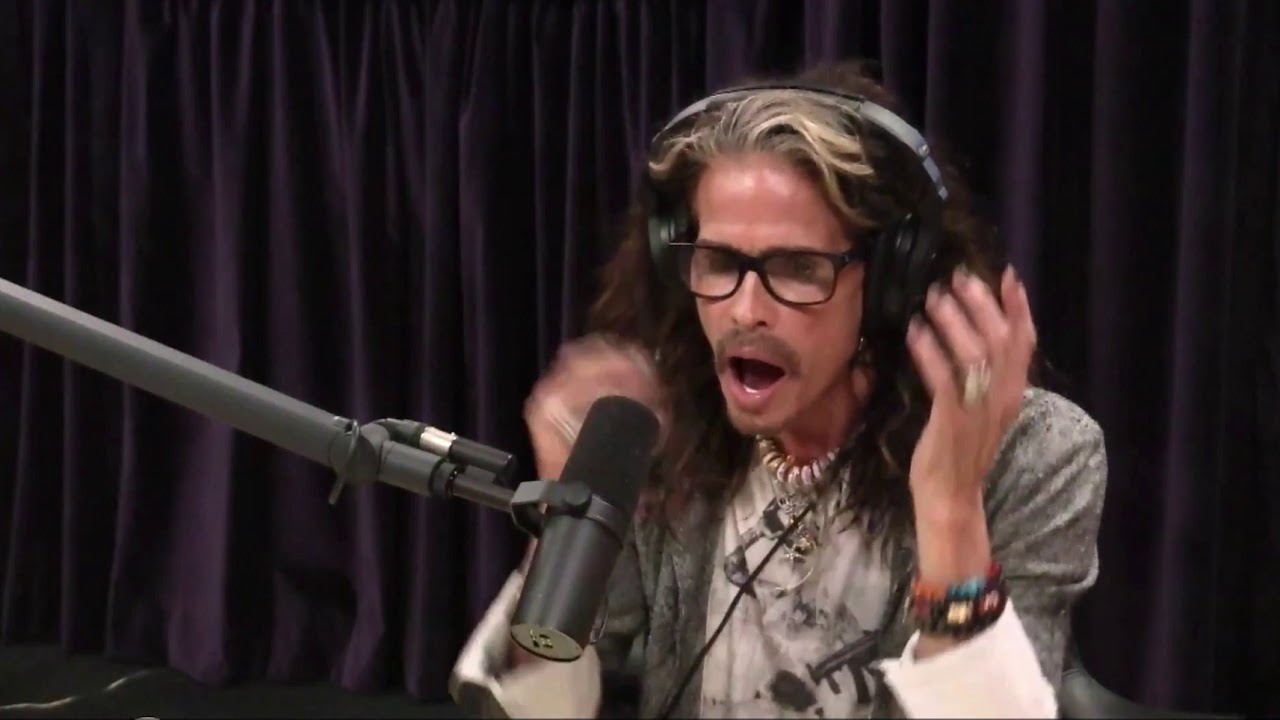 Joe Rogan - Steven Tyler on Finding Aerosmith's Sound - YouTube