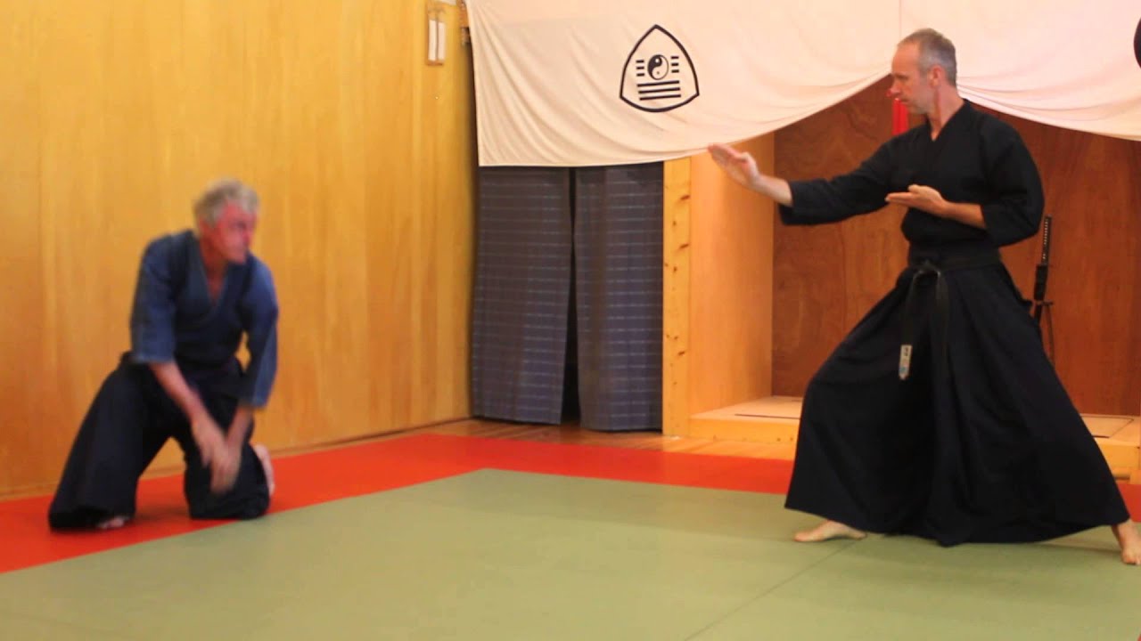 Shin tai ryu Jiu jitsu stokslag - YouTube