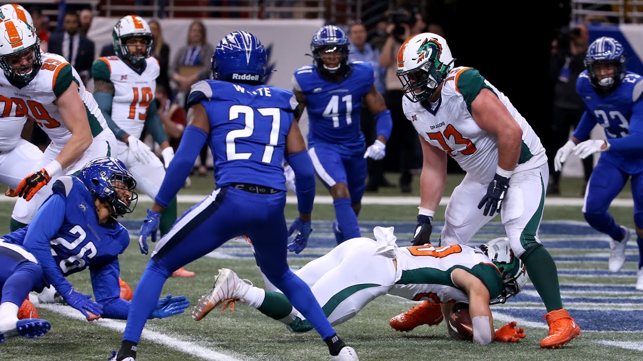 Kenneth Farrow powers in for 6 - YouTube