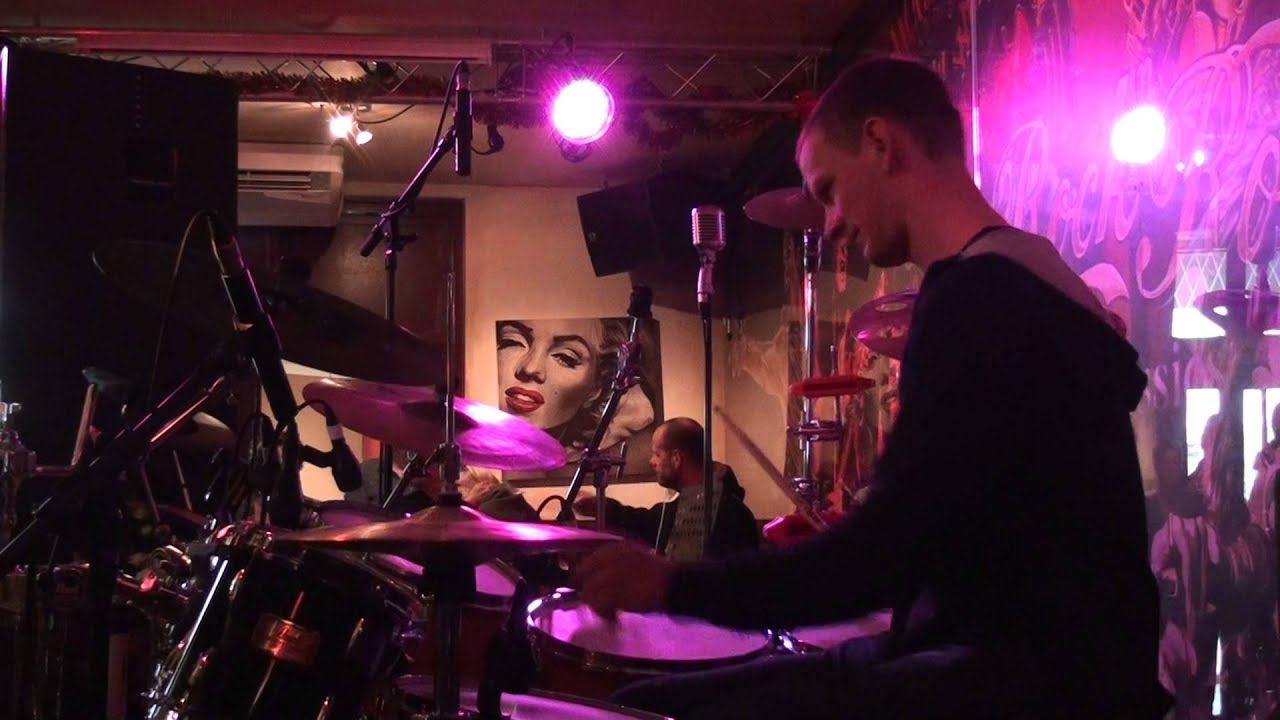 Metallica - Don't Tread On Me - Drumcover By Stefan Schepers - YouTube