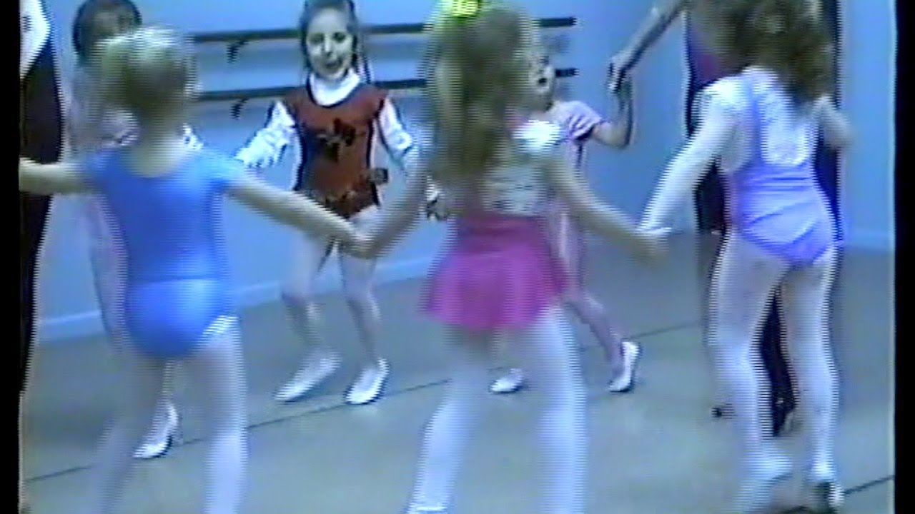 Dec 1988 - Kristin's Dance Class at Stage One - YouTube