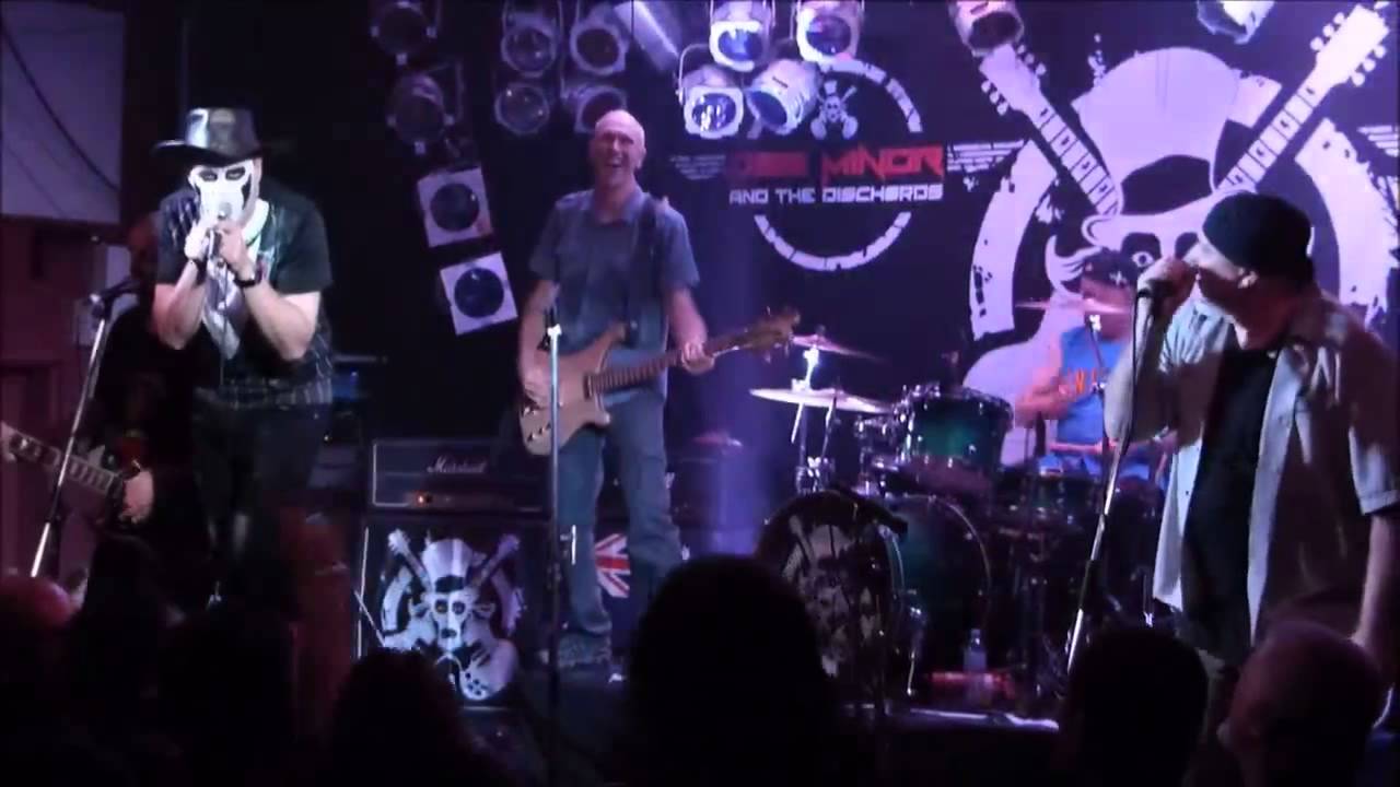 DEE MINOR & THE DISCHORDS - " Suck " (2015) - YouTube