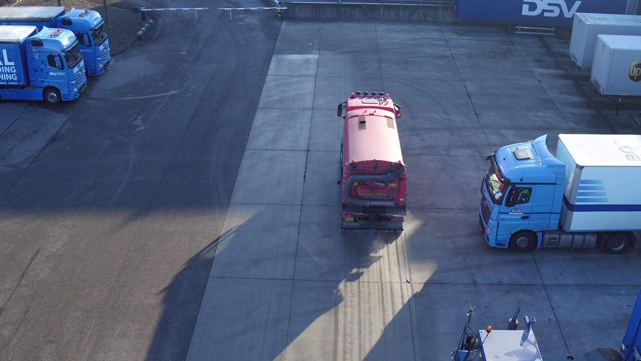 SkyClean XXL Building Cleaning - Floor Cleaning Machine - YouTube