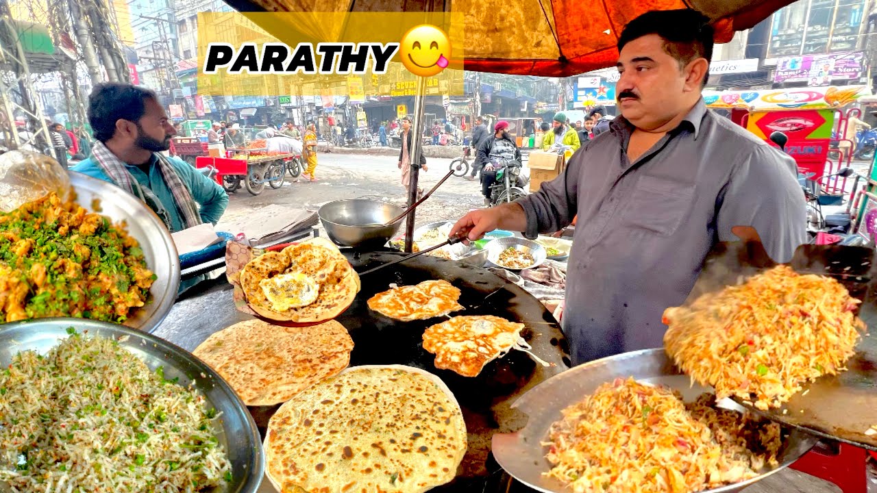 ANDA PARATHA, ALOO PARATHA 😋 NASHTA | PAKISTANI DESI STREET FOOD ...