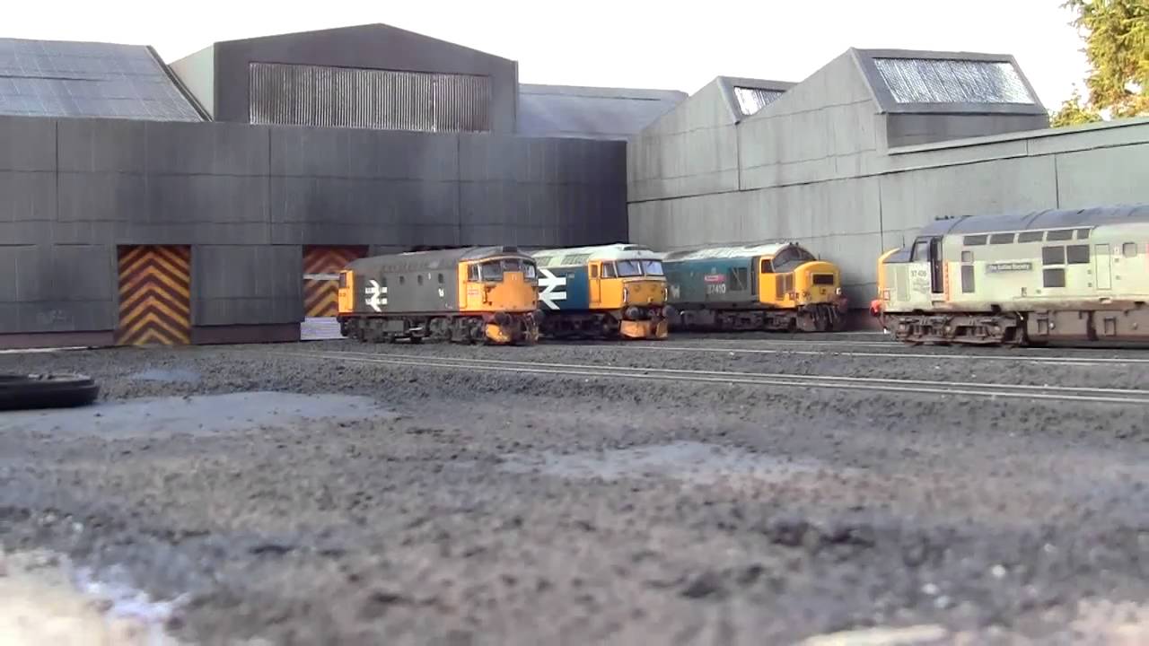 A glimpse of Eastfield TMD.....in OO !(2/3) - YouTube