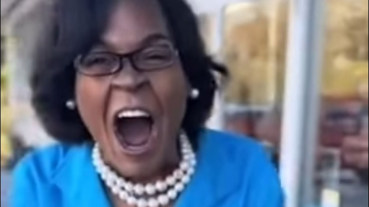 YOU HAVE BEEN PROMOTED 😝 YOU ARE NOW ONE OF MY ELITE EMPLOYEES - YouTube