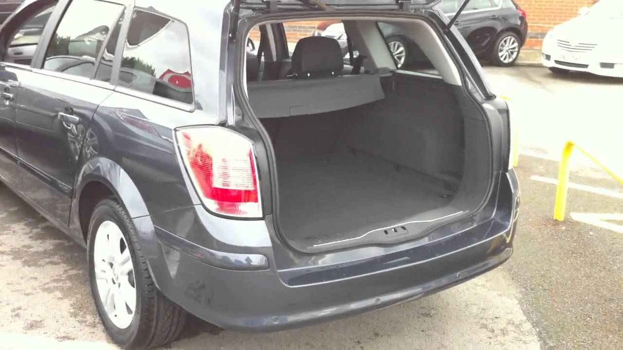 VAUXHALL ASTRA 1.6 16V DESIGN ESTATE METRO BLUE - YouTube