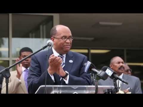 Everett B. Ward named 11th Saint Augustines University president - YouTube