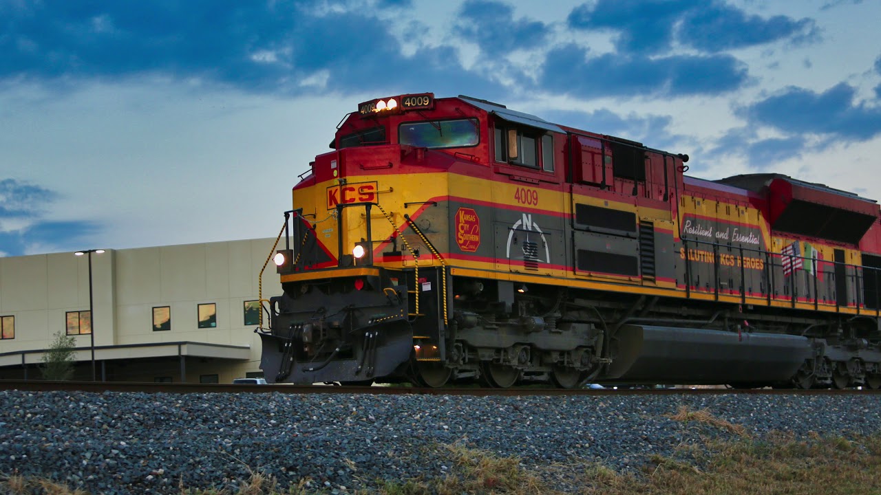 KCS 4009 Salute to KCS Heroes Special Interest unit. - YouTube