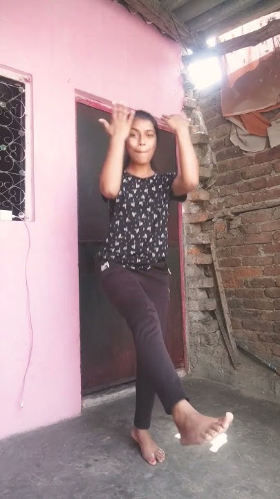 matak chalungi // deepa maurya #treinding - YouTube