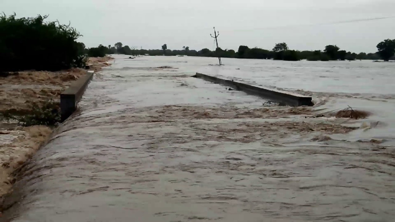 Bhogavo.river near limdi to lakhtar road - YouTube