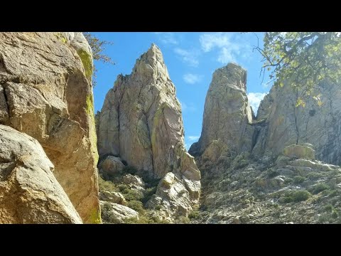 Hiking the Rabbit Ears Plateau Trail (Organ Mountains, NM) - YouTube