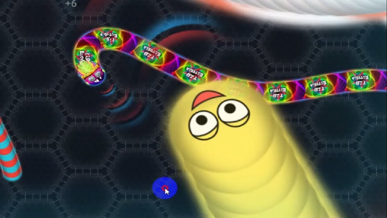 Wormate.io Cute eating food - YouTube