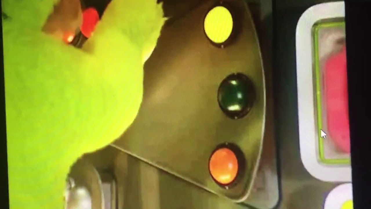 Teletubbies: Dipsy Hears On The Adjustment Controls - YouTube