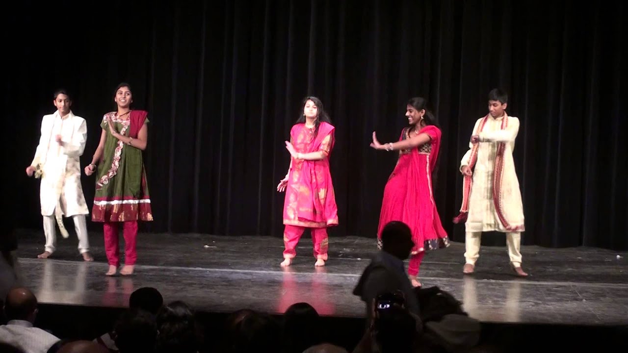 Lavanya Guruswamy Group Dance Tamil Sangam Pongal Function -2015 - YouTube