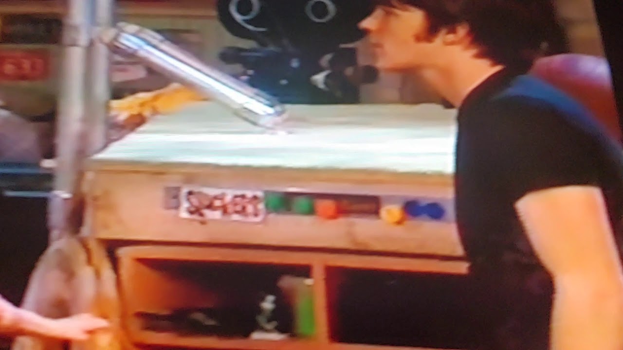 Drake and Josh eating with ketchup - YouTube