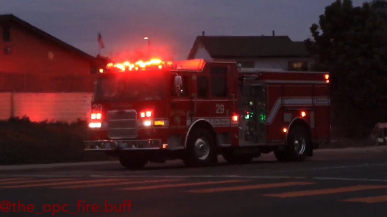 San Diego Engine 29 responding - YouTube