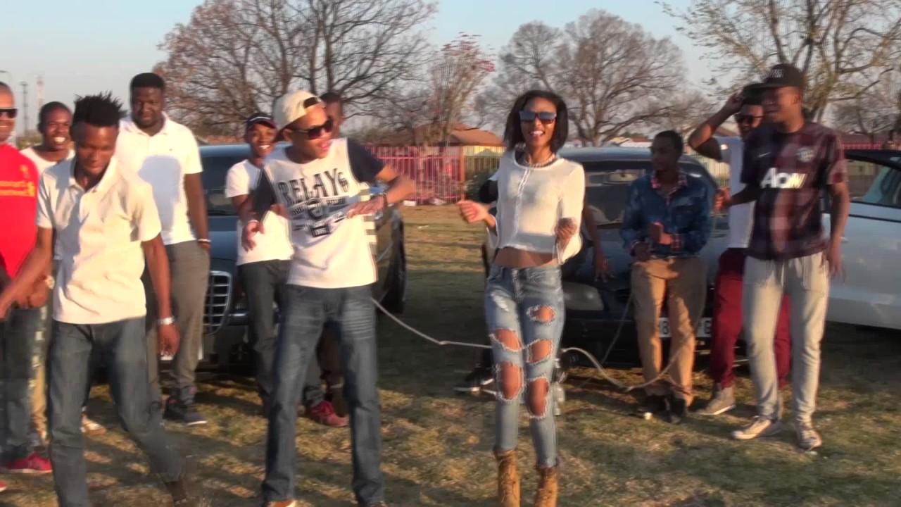 Calvin Fallo Ft Tokologo - Beautiful - YouTube