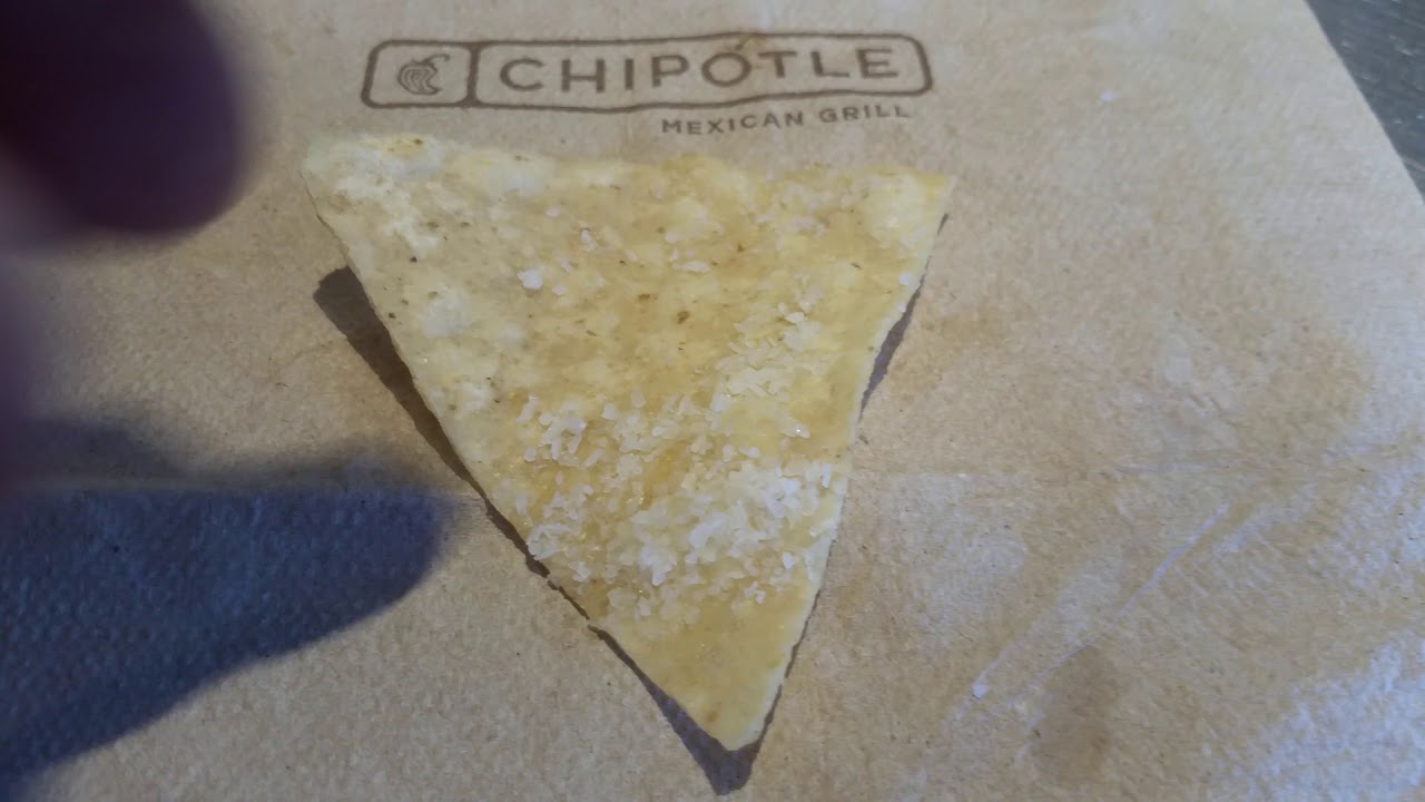 Chipotle's new SUPER salty chips .... "DISGUSTING" - YouTube