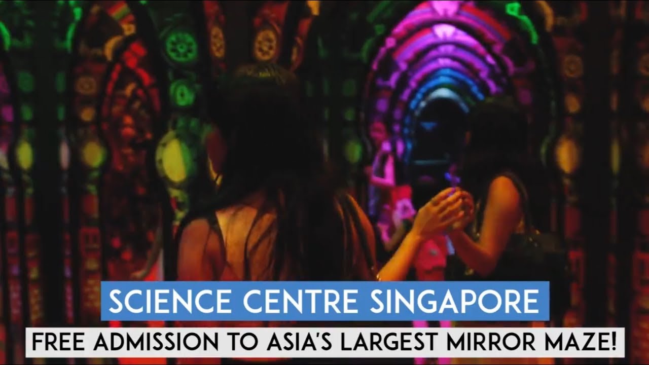 Mirror Maze at Science Centre Singapore - YouTube