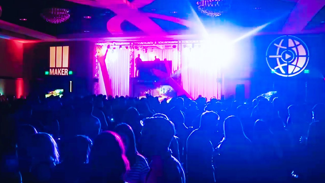 Crazy Youtuber Party! (Playlist Live) - YouTube
