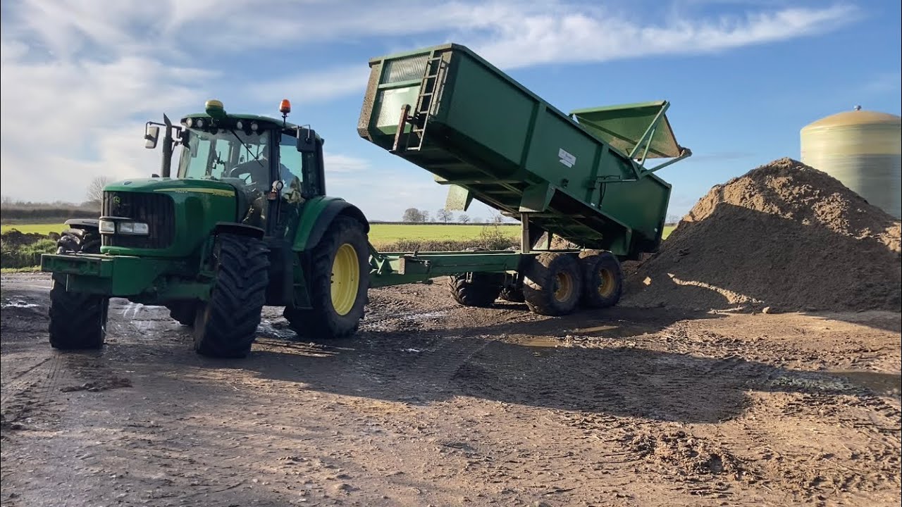 Pt 2/2 Carting sand with the John Deere 6920s! - YouTube