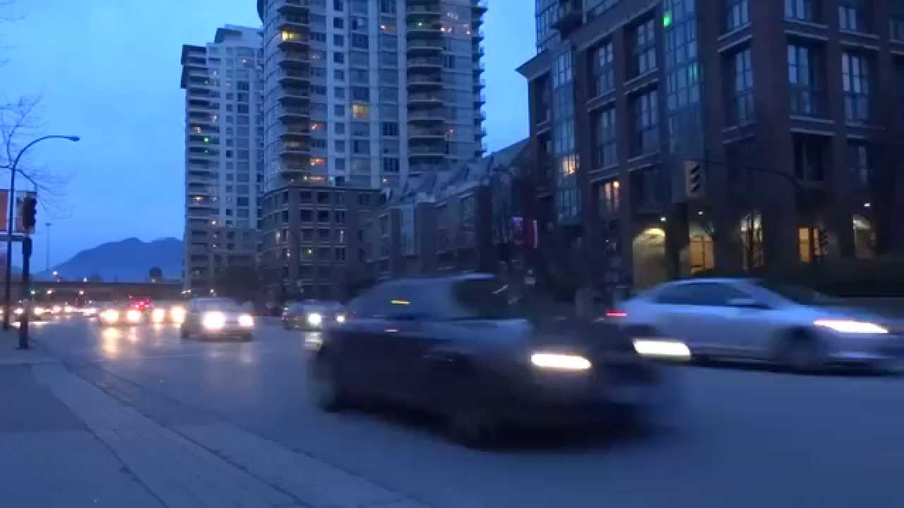 Out of control uncontrolled intersection. - YouTube