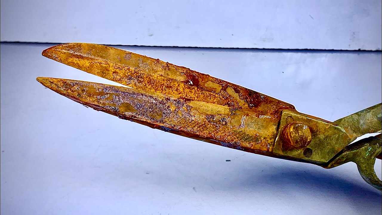 Rusty "Scissor" Restoration || Old Scissor Restoration - YouTube