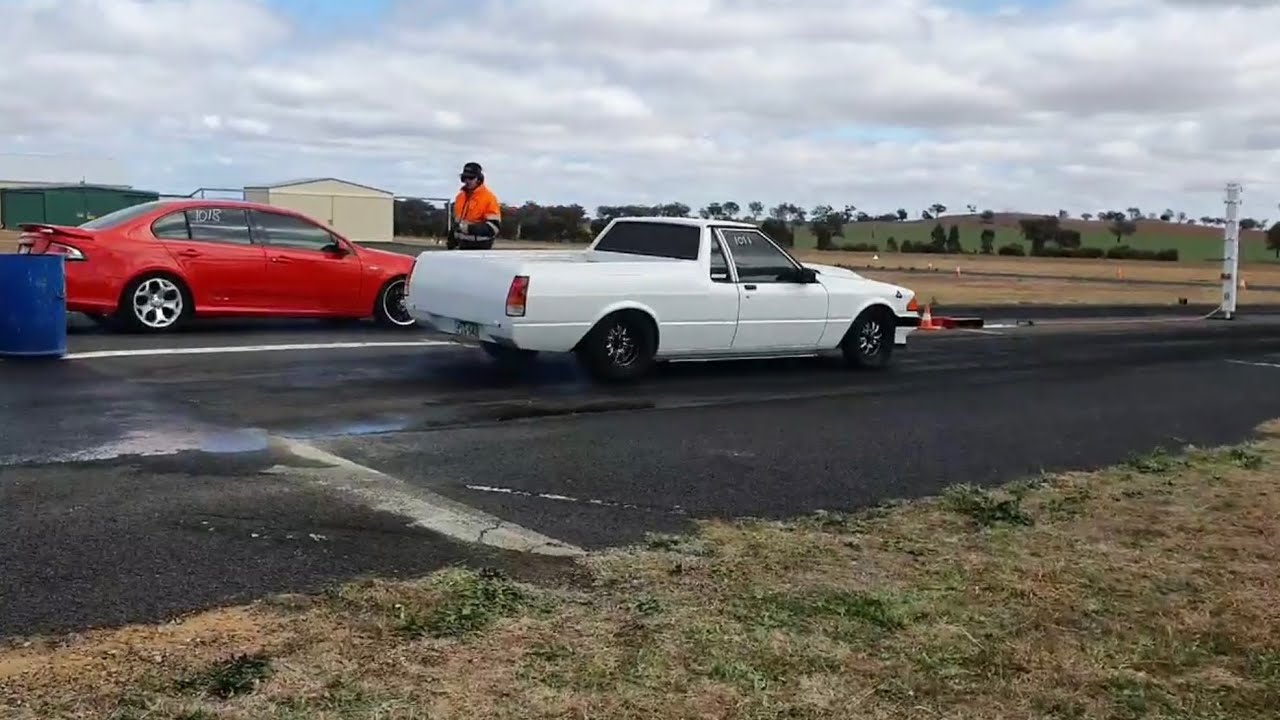 Ford xe Ute vs Xr6 turbo. - YouTube