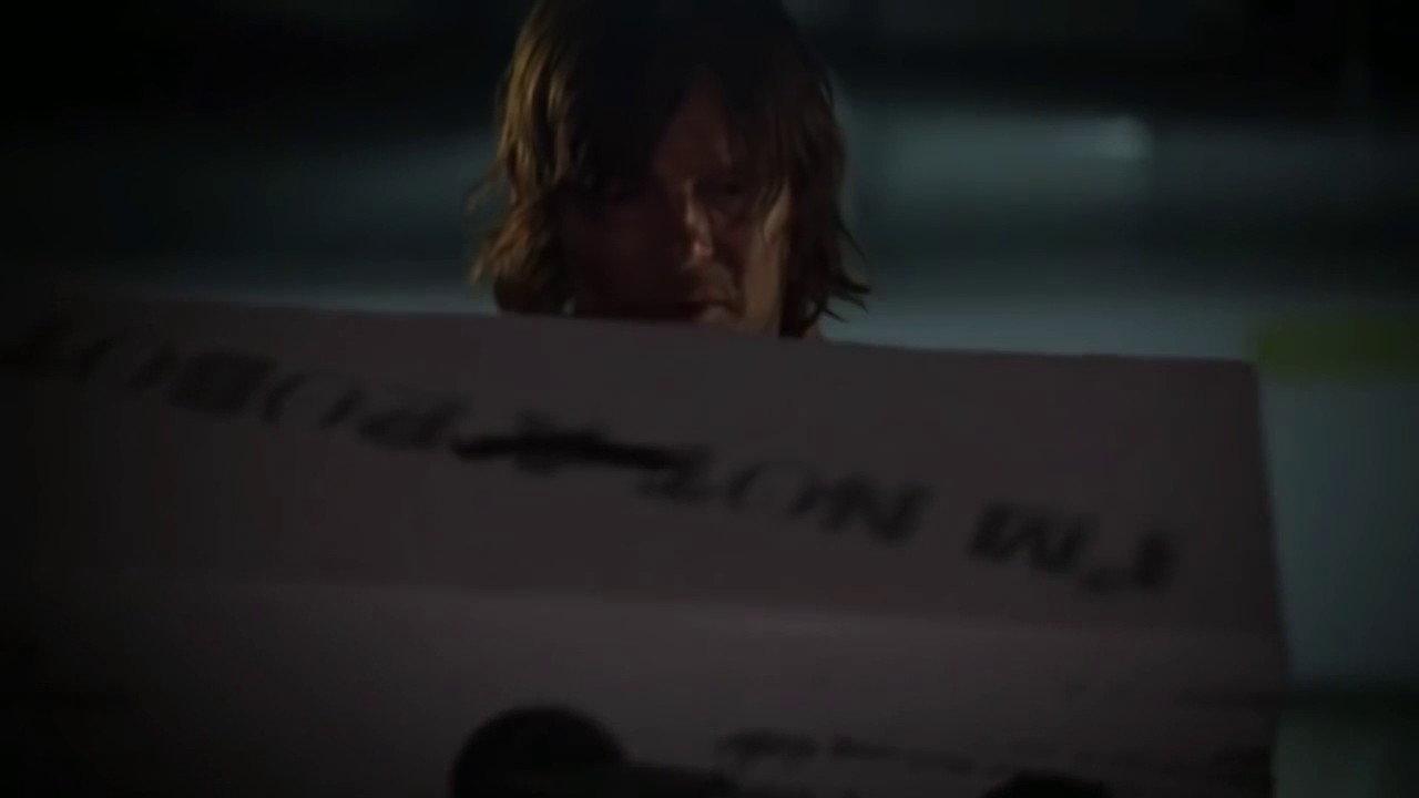 The Walking Dead Daryl vs Hoverboard Zombies - YouTube