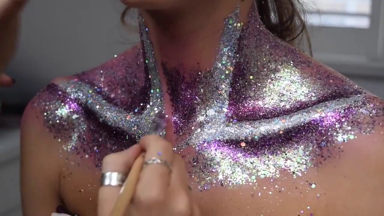 GLITTER COLLARBONES BY GO GET GLITTER! - YouTube