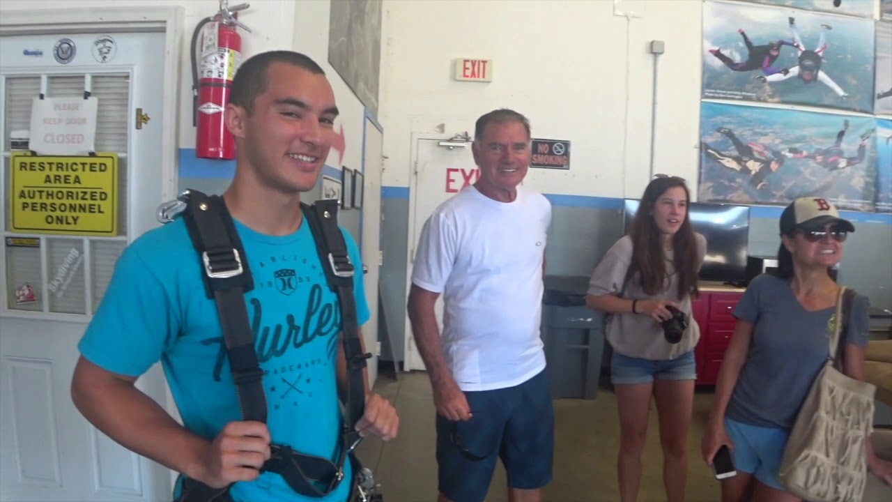 Jarrod V Triangle Skydiving Center video - YouTube