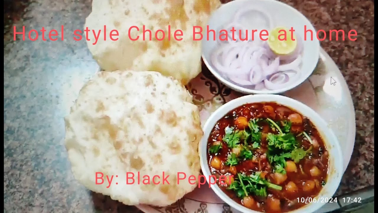 Hotel style Chole Bhature at home - YouTube
