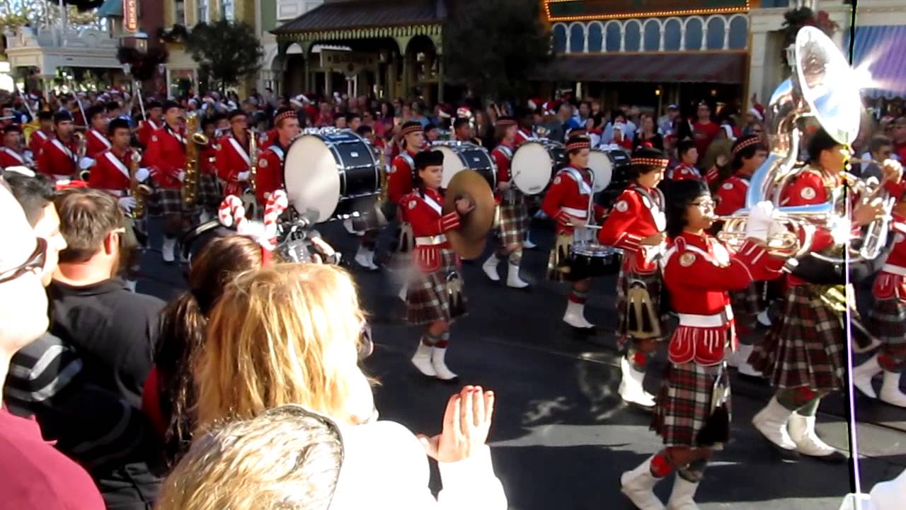 Dunedin HS Highlander band at Disney World part 2 - YouTube