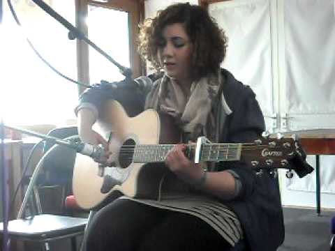 Sarah RK Live on Totnes Monster - Soundart Radio 102.5 FM Part 1 - YouTube