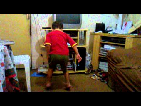 Pietro dançando funk. kkkkkk