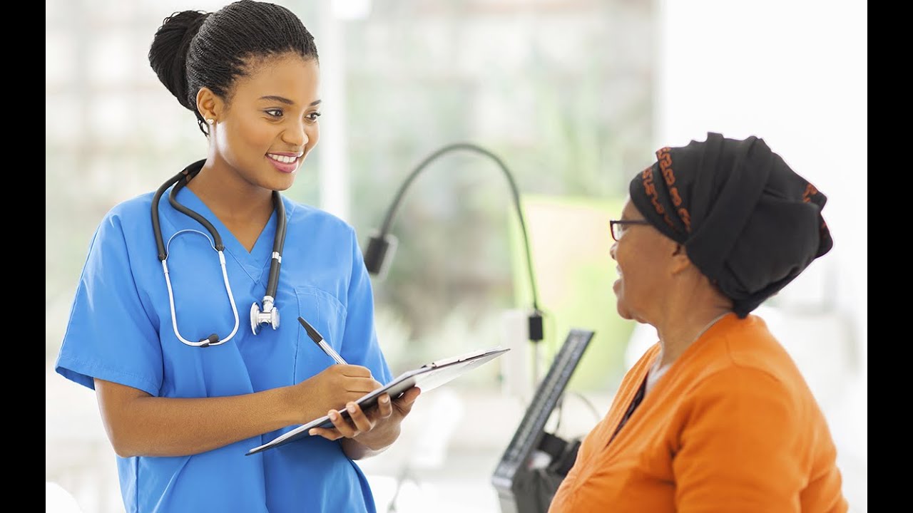 How patient volunteers help train future doctors - YouTube