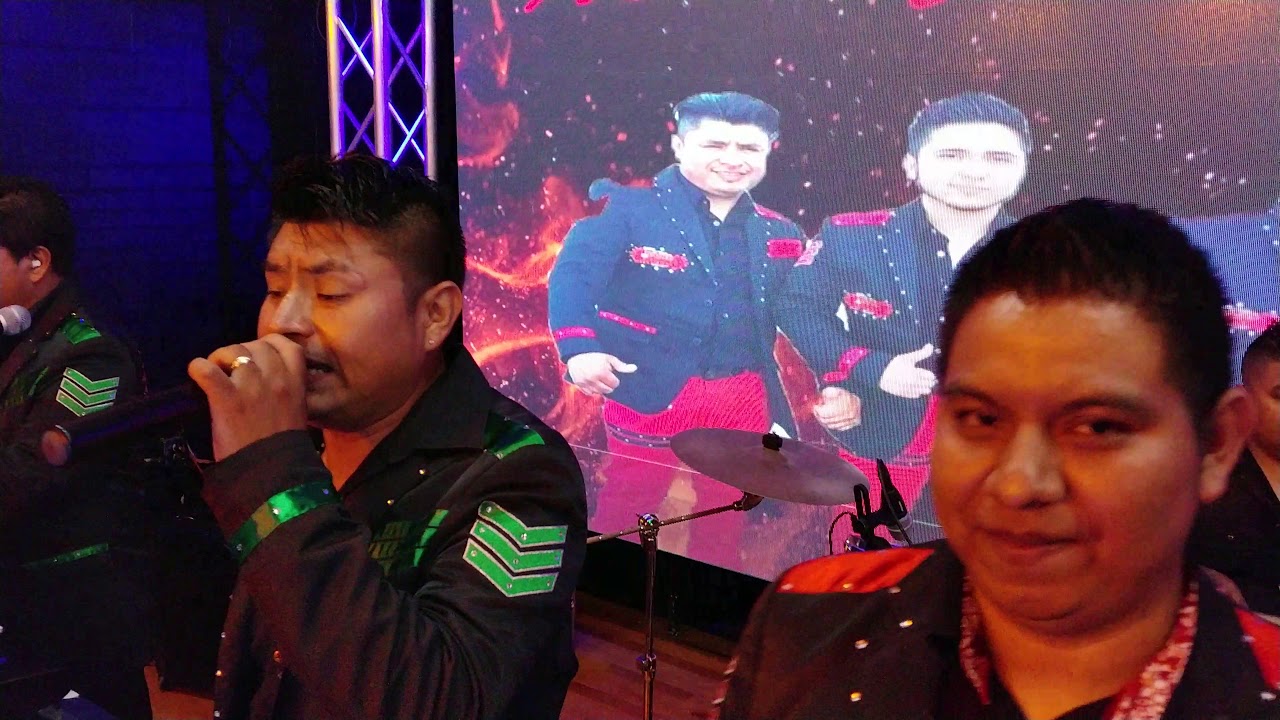 GRUPO ABRAZO DE FUEGO MALE CECILIA - YouTube