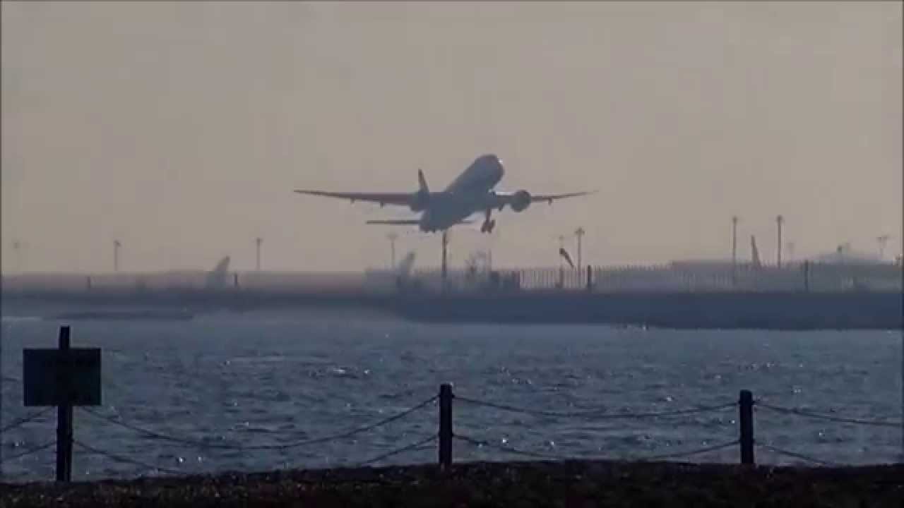 ANA Boeing777 Haneda Airport 34R Takeoff - YouTube