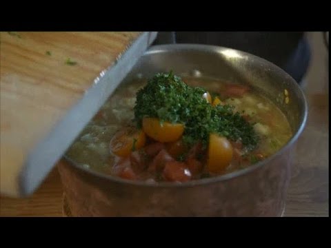 Filip Fasten lagar smakrik smalmat - TV4 - YouTube