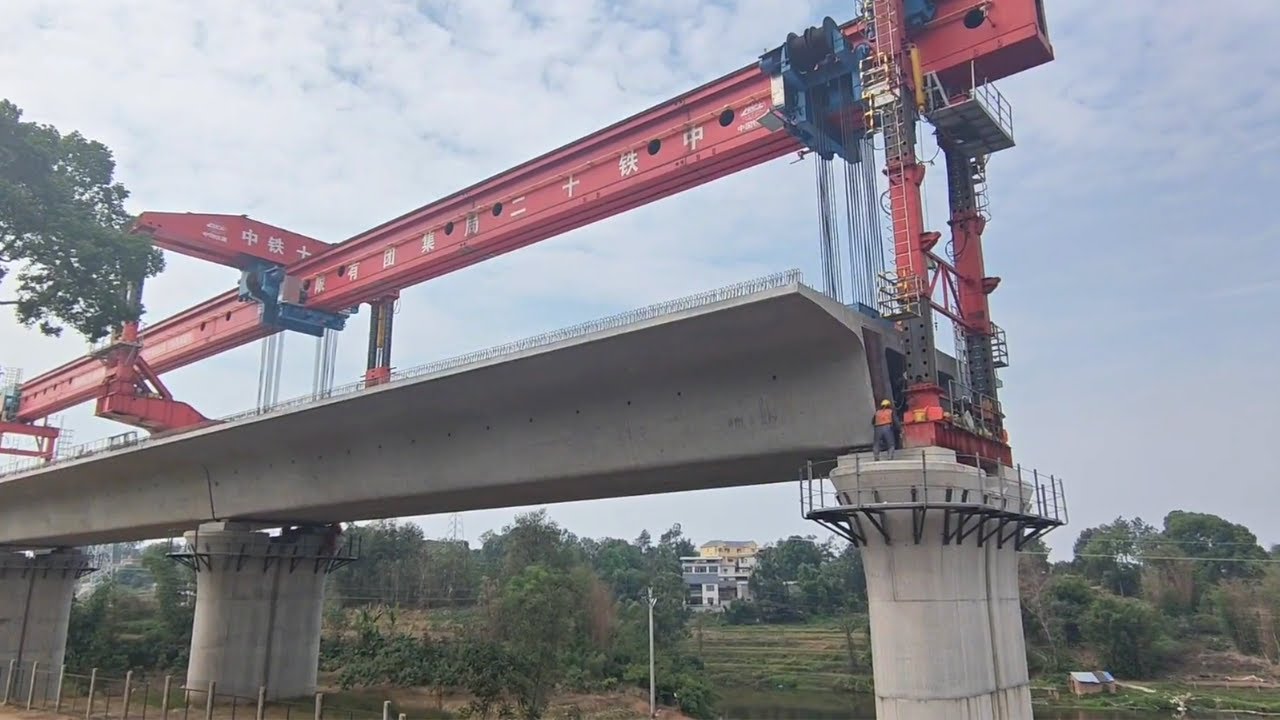 High-speed railway beam bridge erection 50 to 200t launching gantry ...