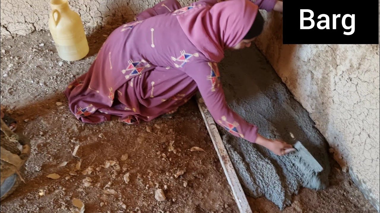 Making the flooring of a nomadic house - YouTube