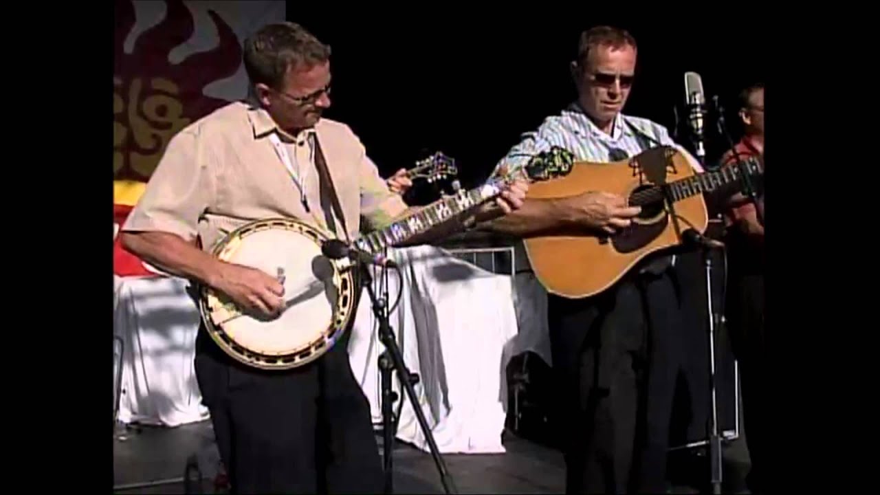 The Spinney Brothers - The Auctioneer Song - YouTube