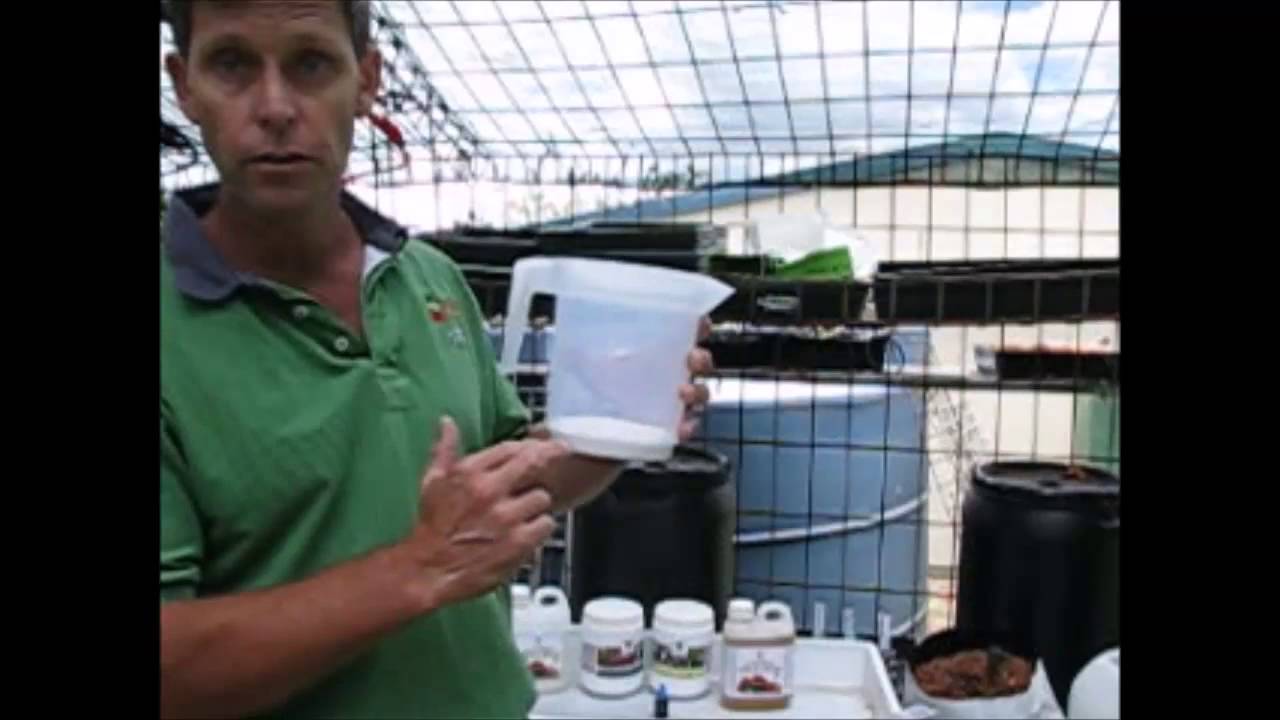 How to mix Autopot hydroponic nutrients - YouTube