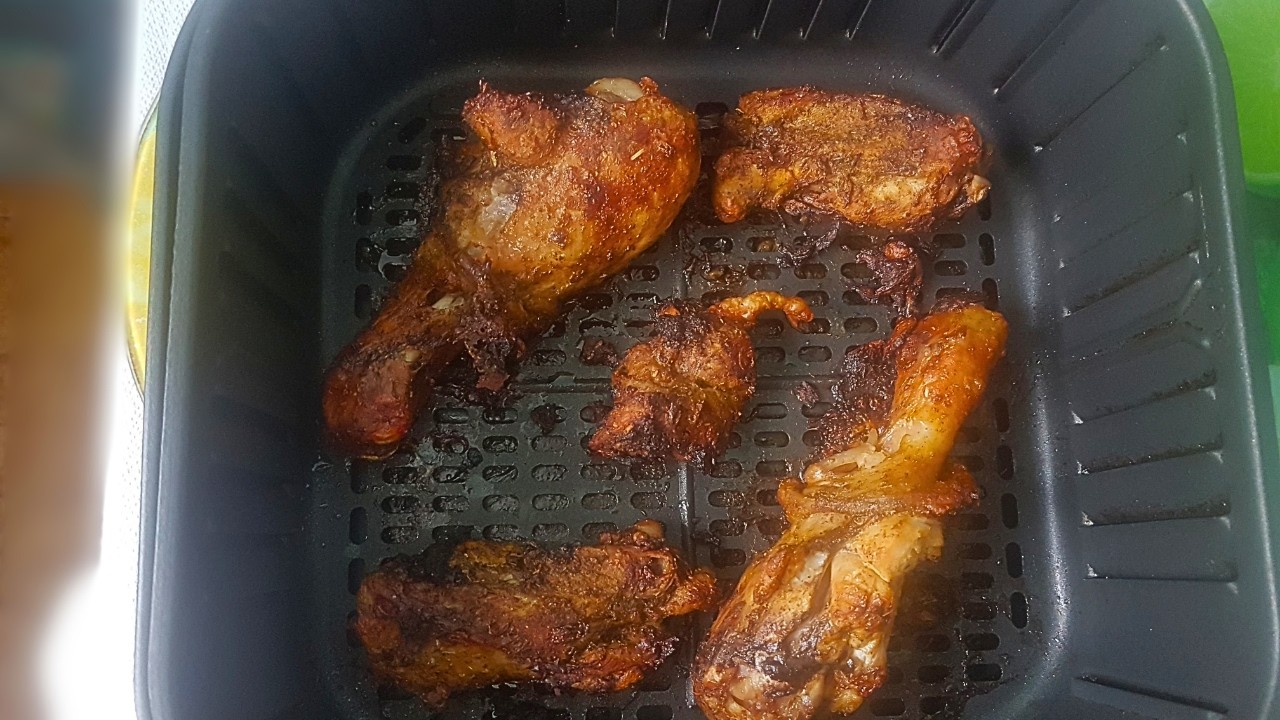 Como Assar Sobrecoxa de Frango na Airfryer: Em Detalhes - YouTube