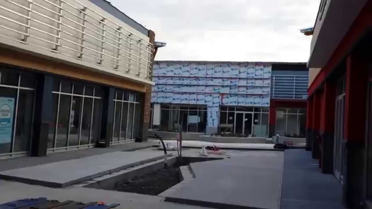 Tanger outlet mall Ottawa, ON - YouTube