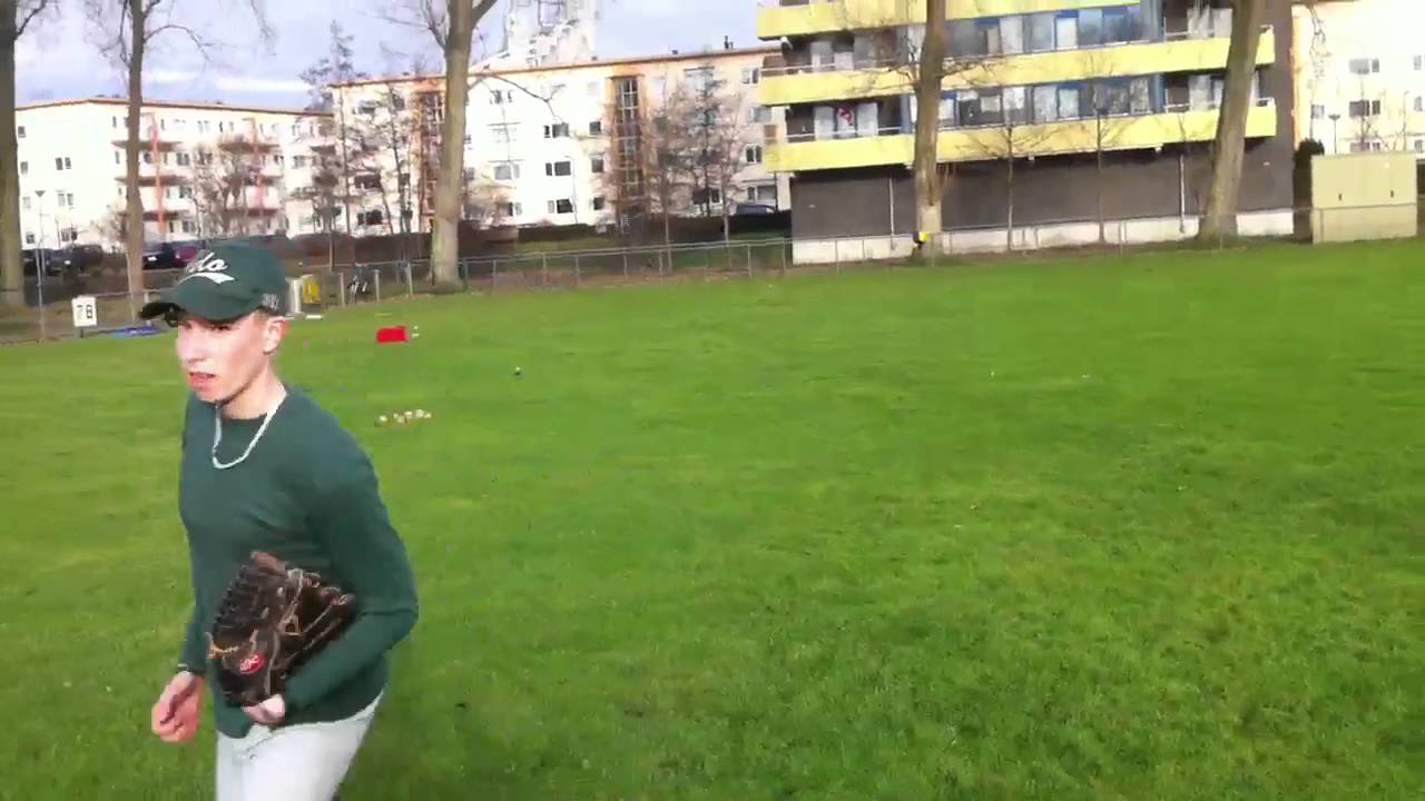 Outfield scoop-exercise 02 - YouTube