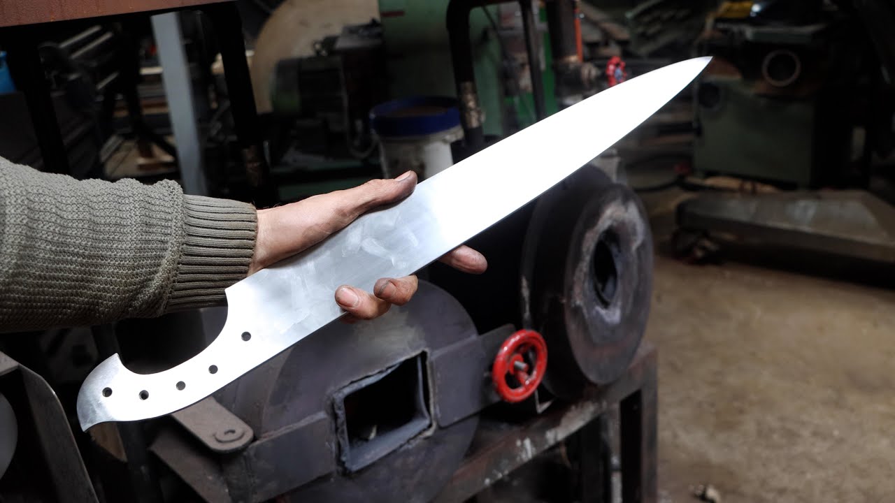 making a Vimose type Seax knife/sword, part 1, forging the blade. - YouTube