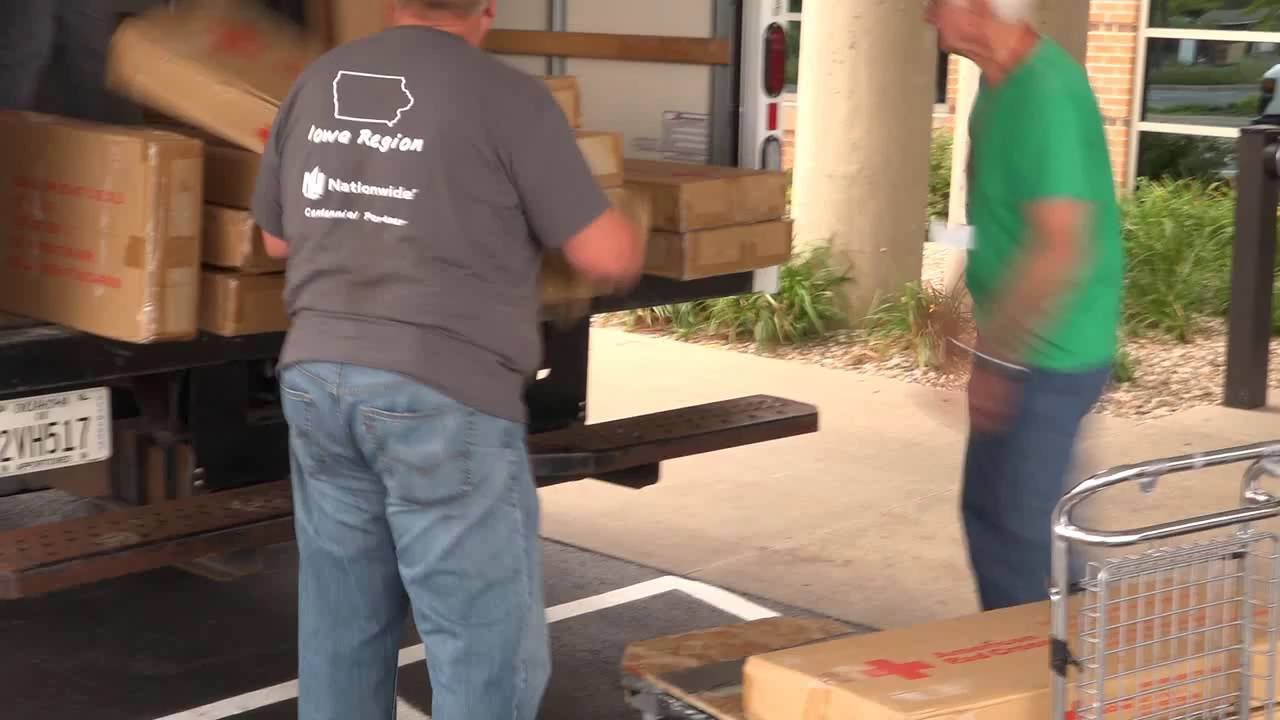 American Red Cross volunteer Marilee Thomas - YouTube